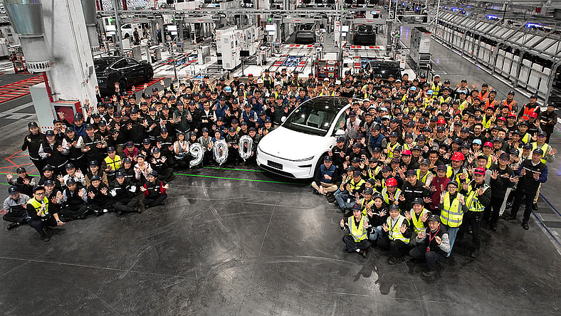 Tesla Just Built Its 9 Millionth Car | American Cars And Racing