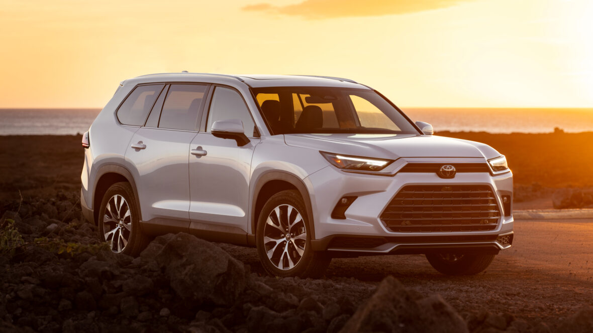 The Toyota Grand Highlander Hybrid Is The Fastest-Selling New Vehicle ...